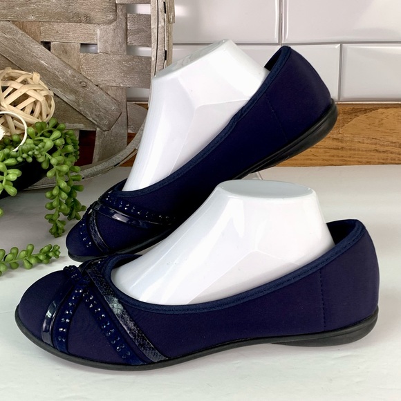CL by Chinese Laundry | Shoes | Cl By Laundry Navy Blue Embellished ...